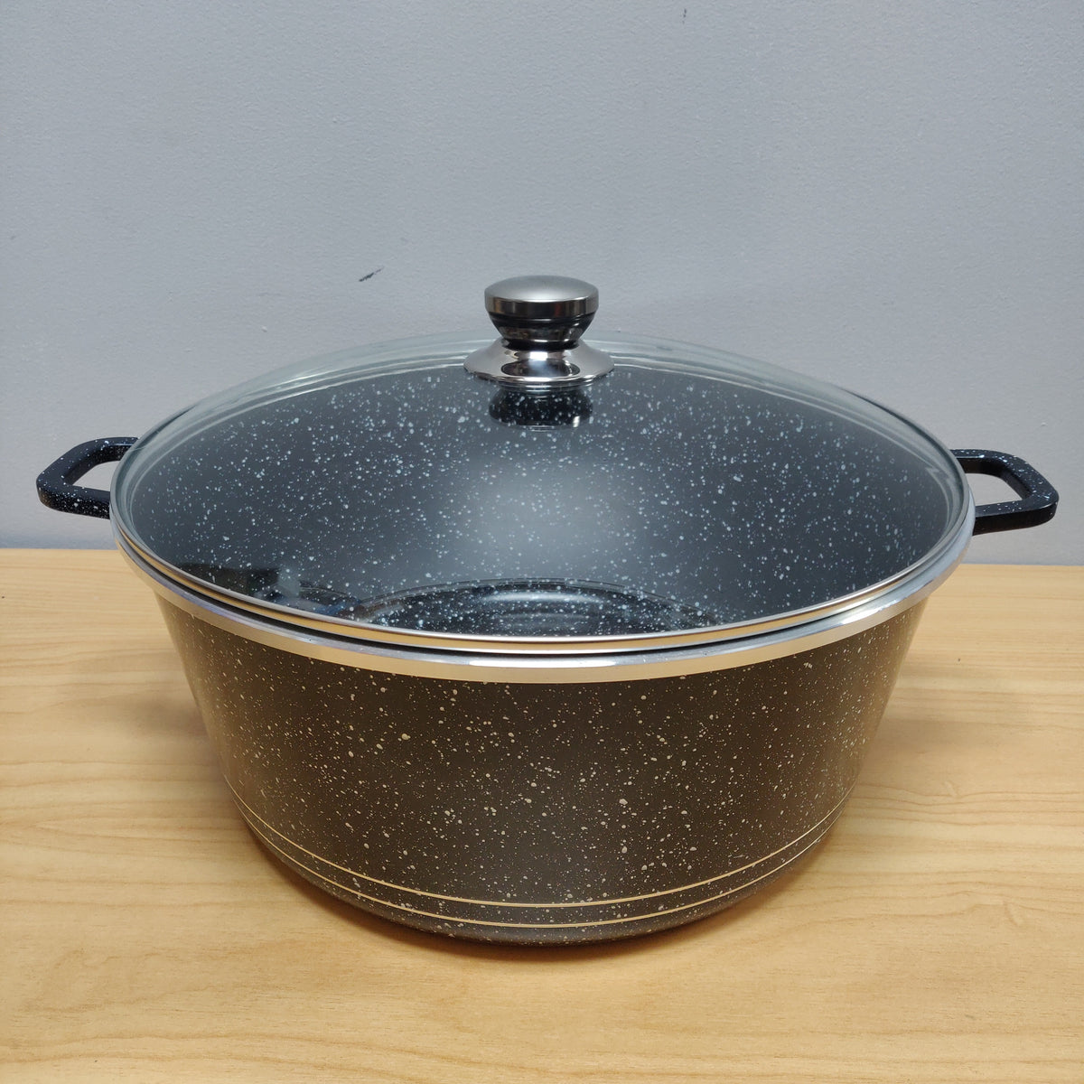 Large Non-stick alumiunium pot 32cm diameter, 7.5L – Supermenu