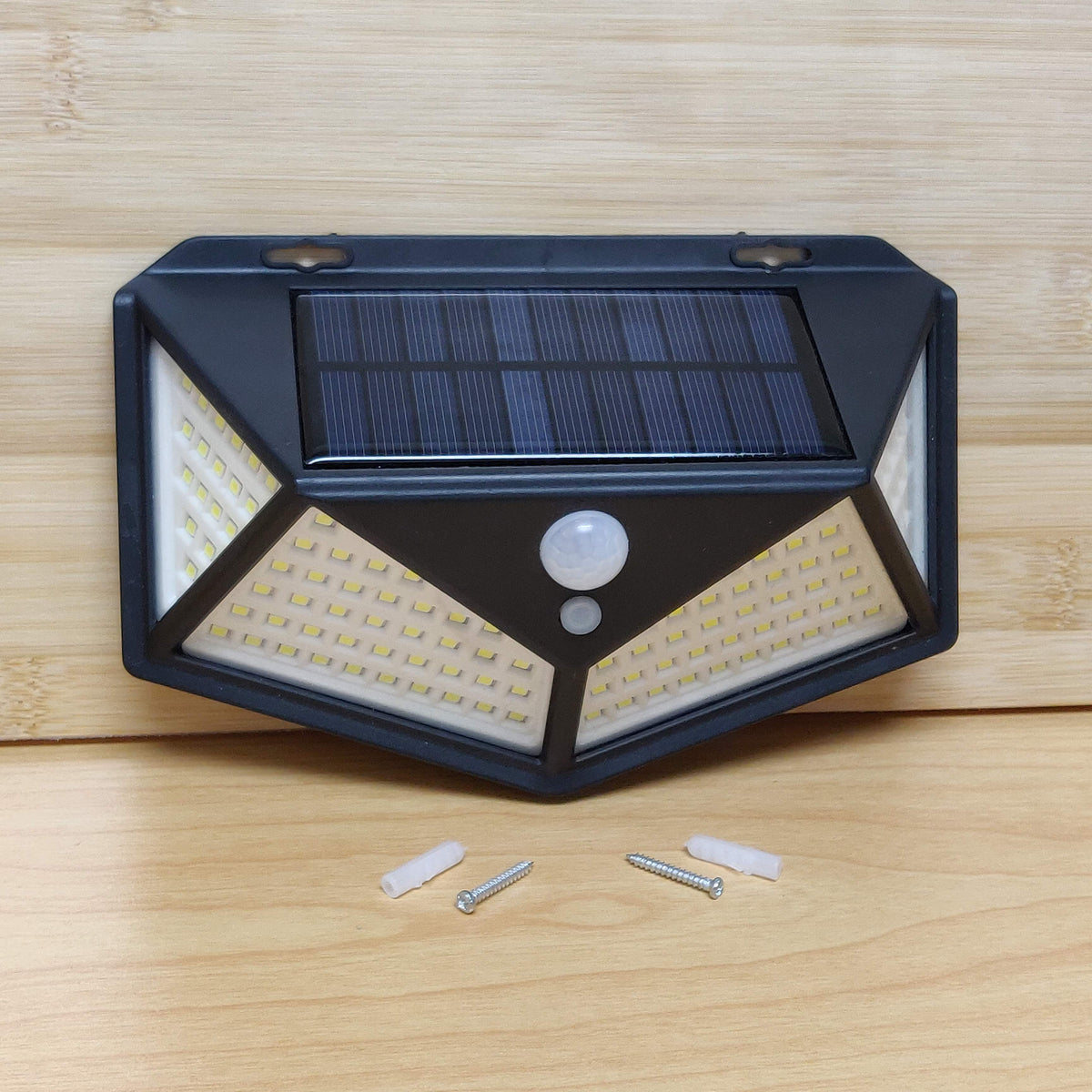 100 LEDs Solar Light with motion sensor – Supermenu